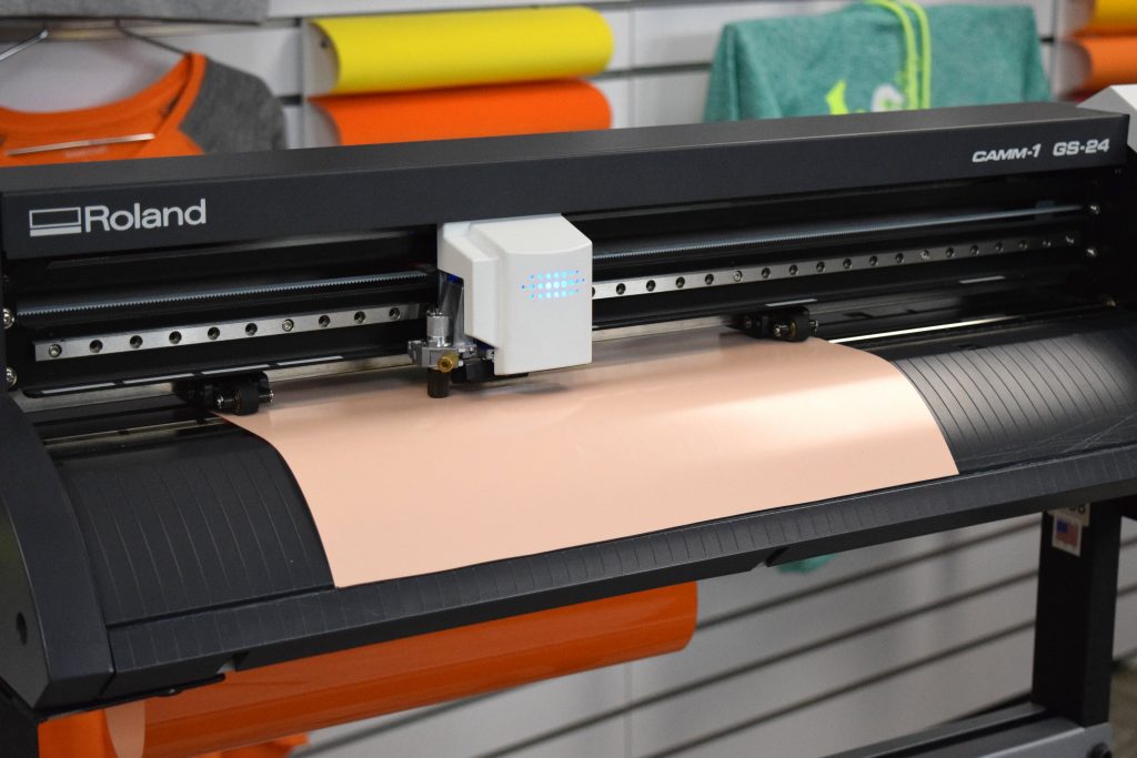 Try This: Decorating Bags with Heat-Applied Graphics