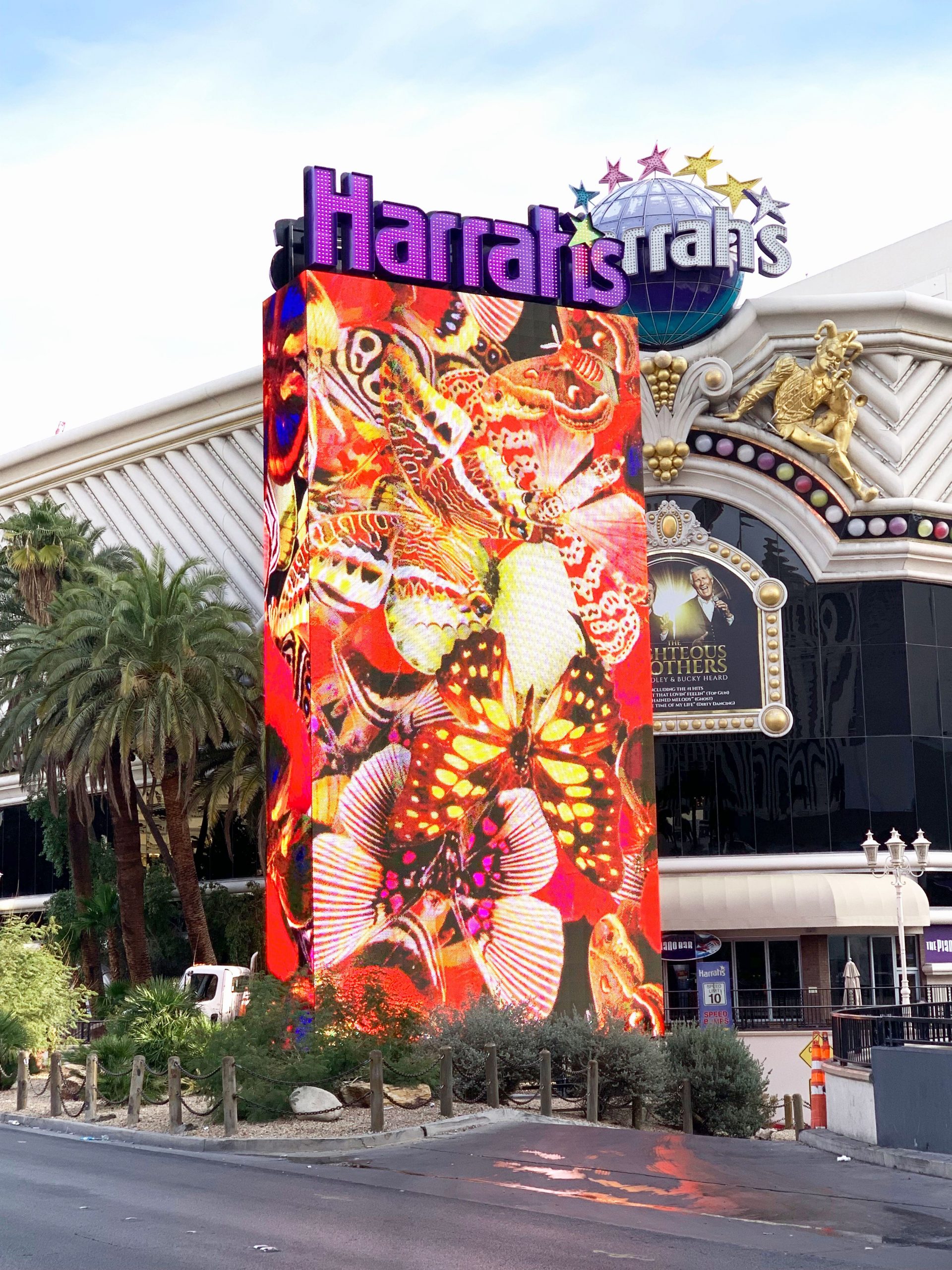 Featured Project: Vision Sign and Daktronics Bring the Bright Lights to ...