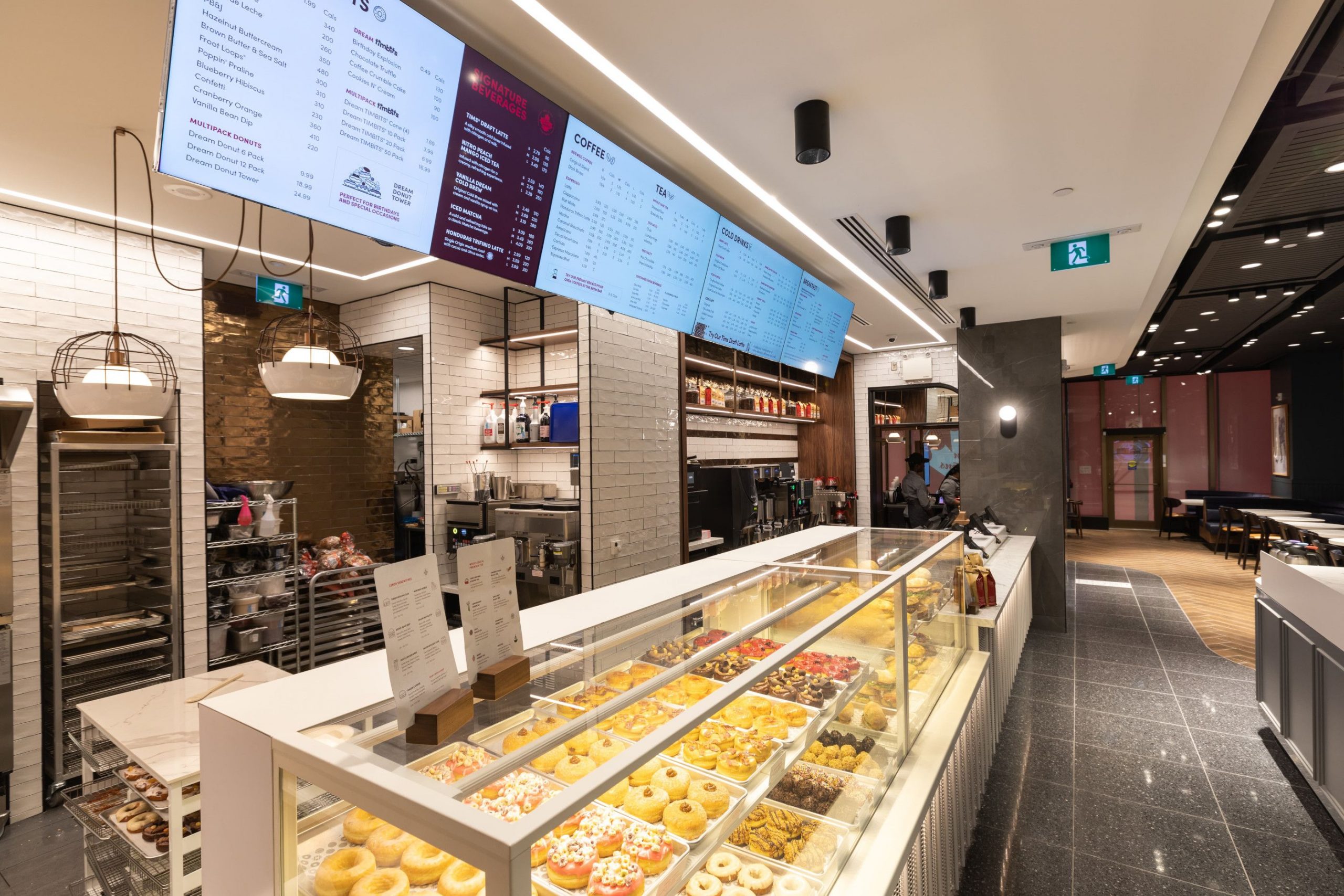 Featured Project: Canadian Restaurant Chain Outfitted with Cineplex ...