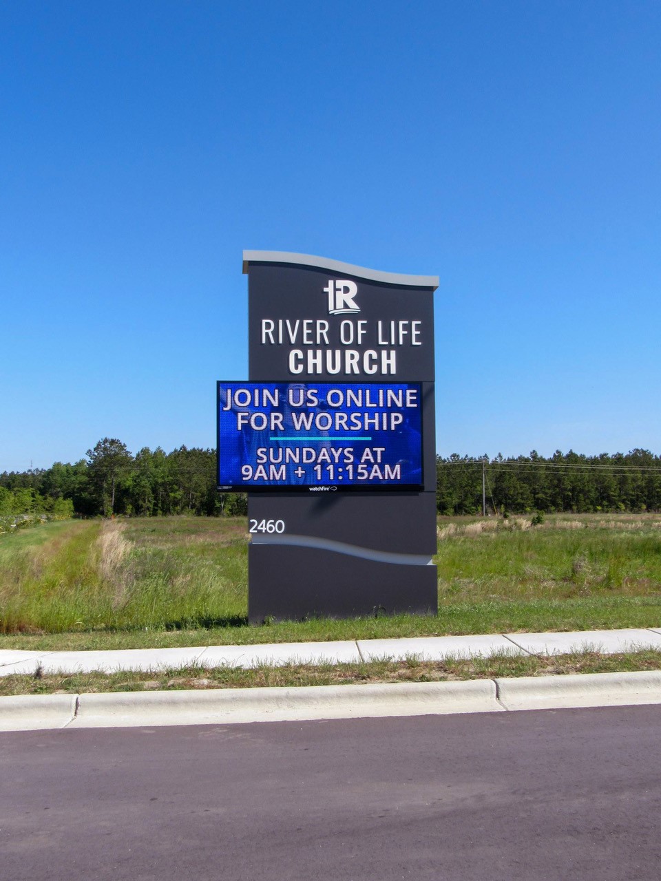 Houses of Worship Turn to Digital Signs