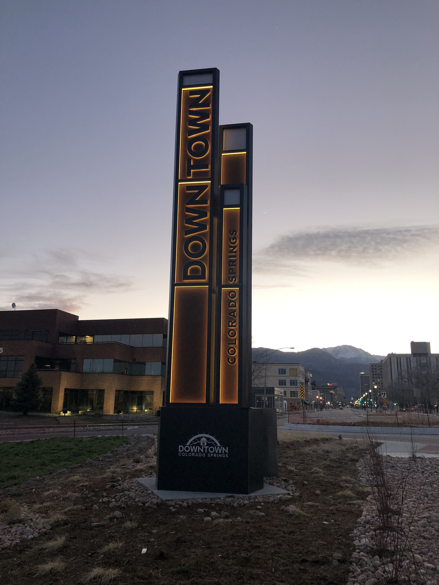 Lighting Trends in Electric Sign Manufacturing | GRAPHICS PRO