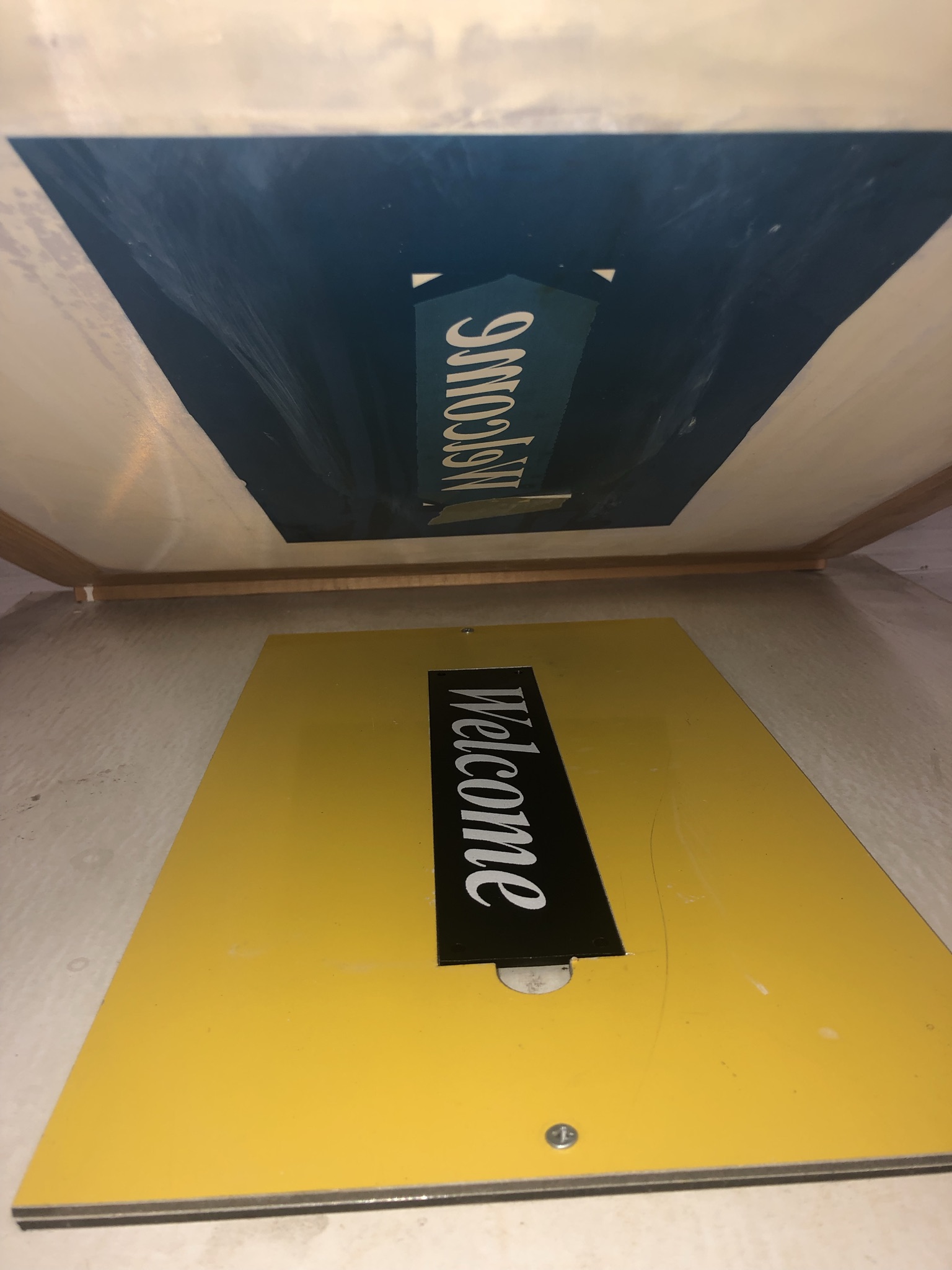 2 Examples of Sign Shop Screen Printing | GRAPHICS PRO